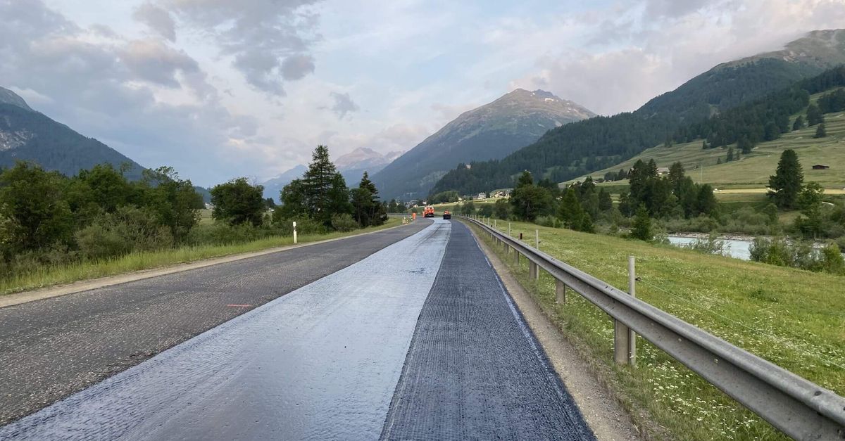 Umfahrung Zuoz - Ein Netz gegen tiefe Risse im Engadin - SYTEC Geoproducts